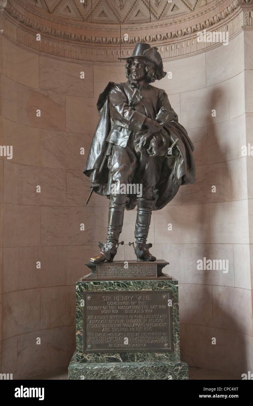 Boston public library statue hi-res stock photography and images - Alamy
