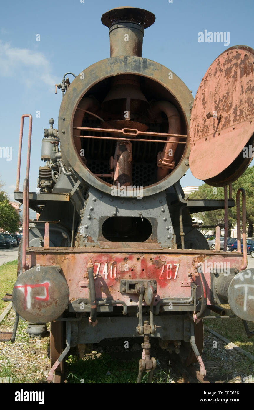 Boiler tubes hi-res stock photography and images - Alamy