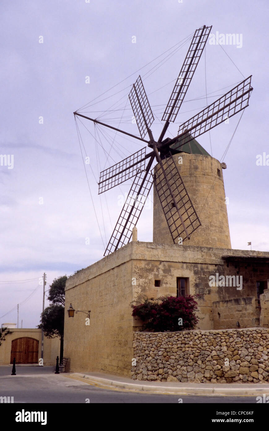 Ta kali hi-res stock photography and images - Alamy