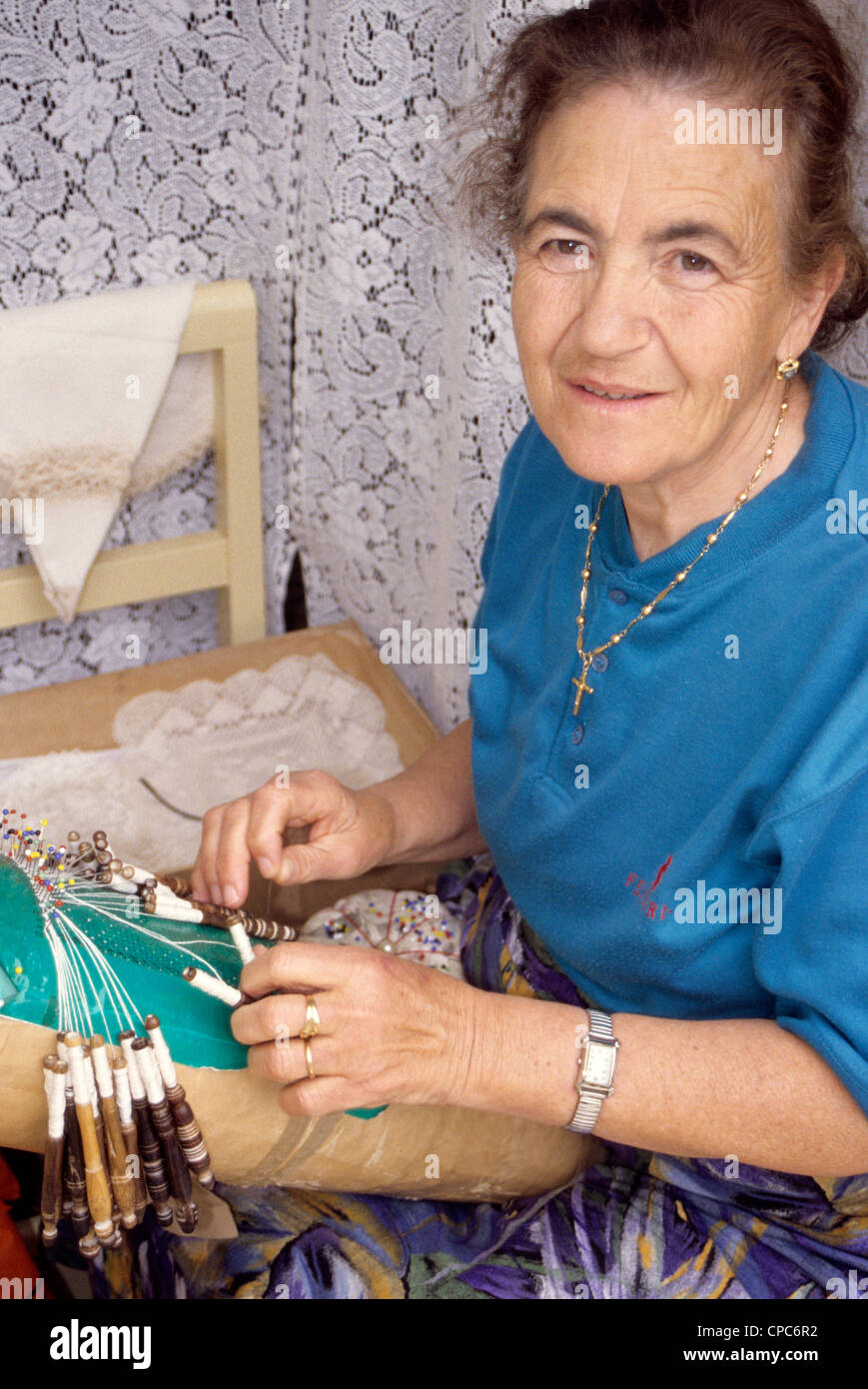 Lace maker hi-res stock photography and images - Alamy