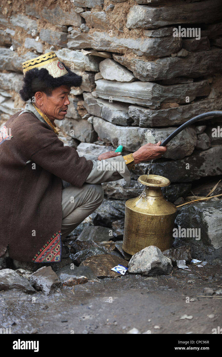 Nepali Tamang man Nepal Stock Photo - Alamy