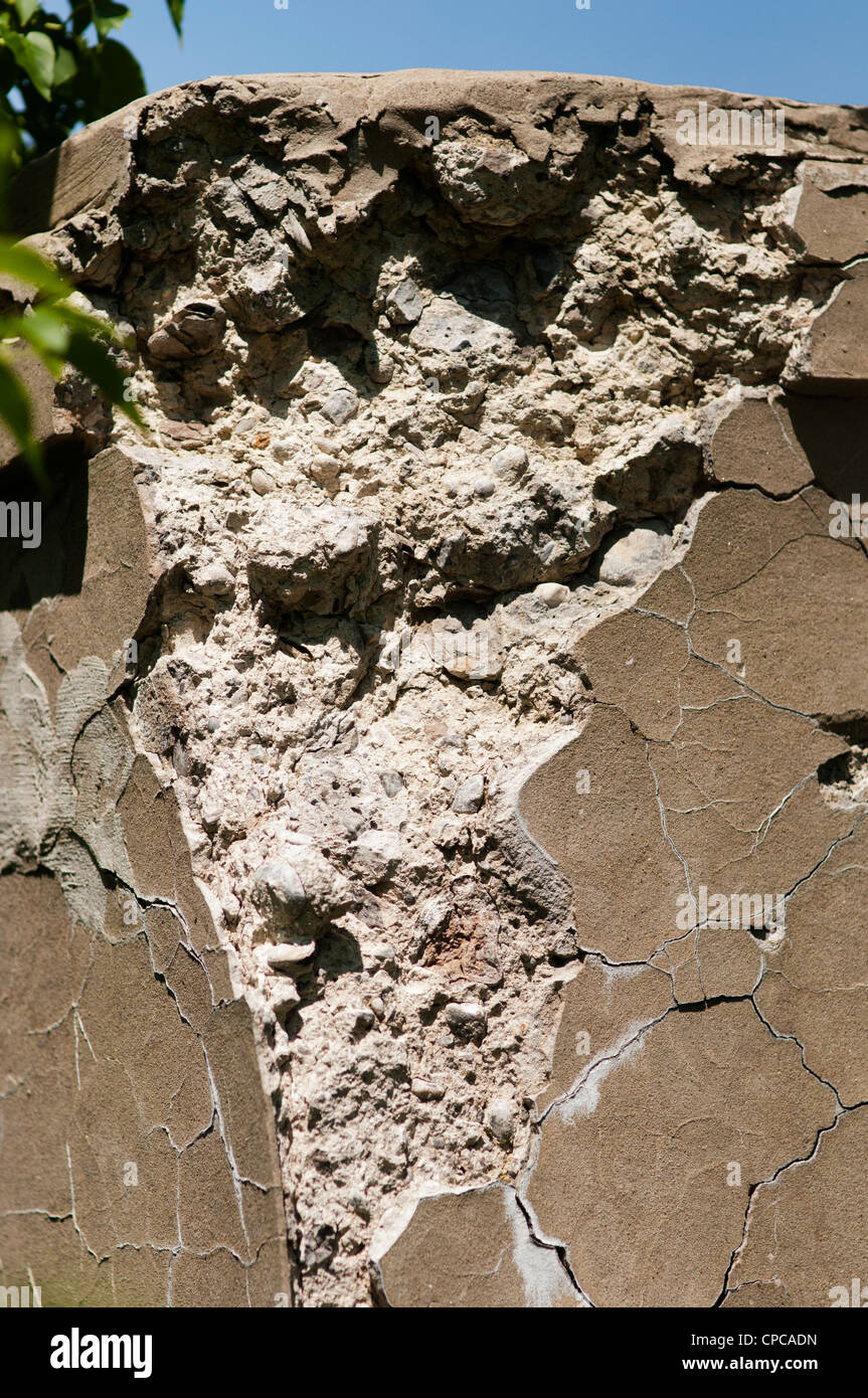 Crumbling cement wall Stock Photo - Alamy Crumbling cement wall Stock Photo - Alamy