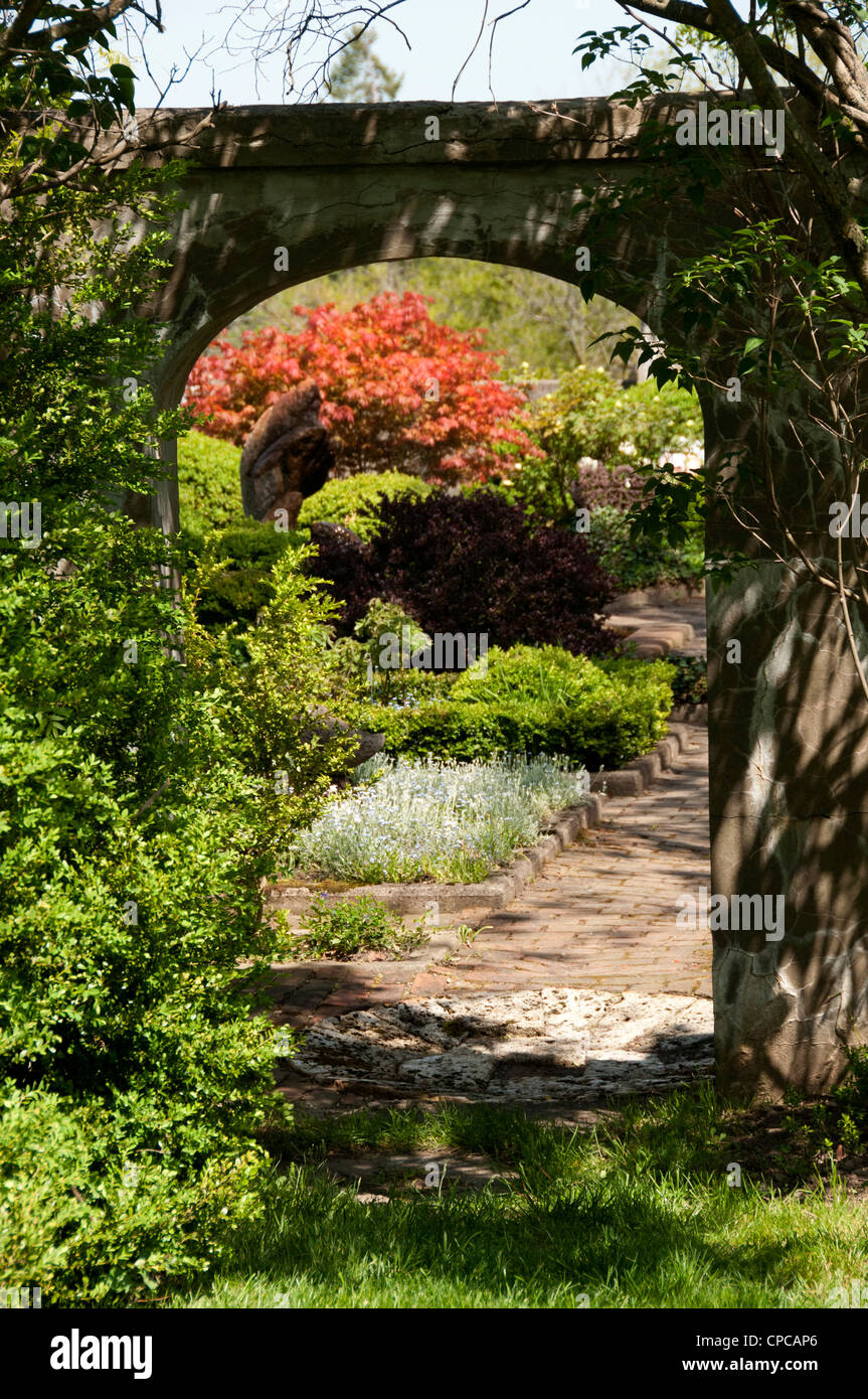 Masonry arch hi-res stock photography and images - Alamy