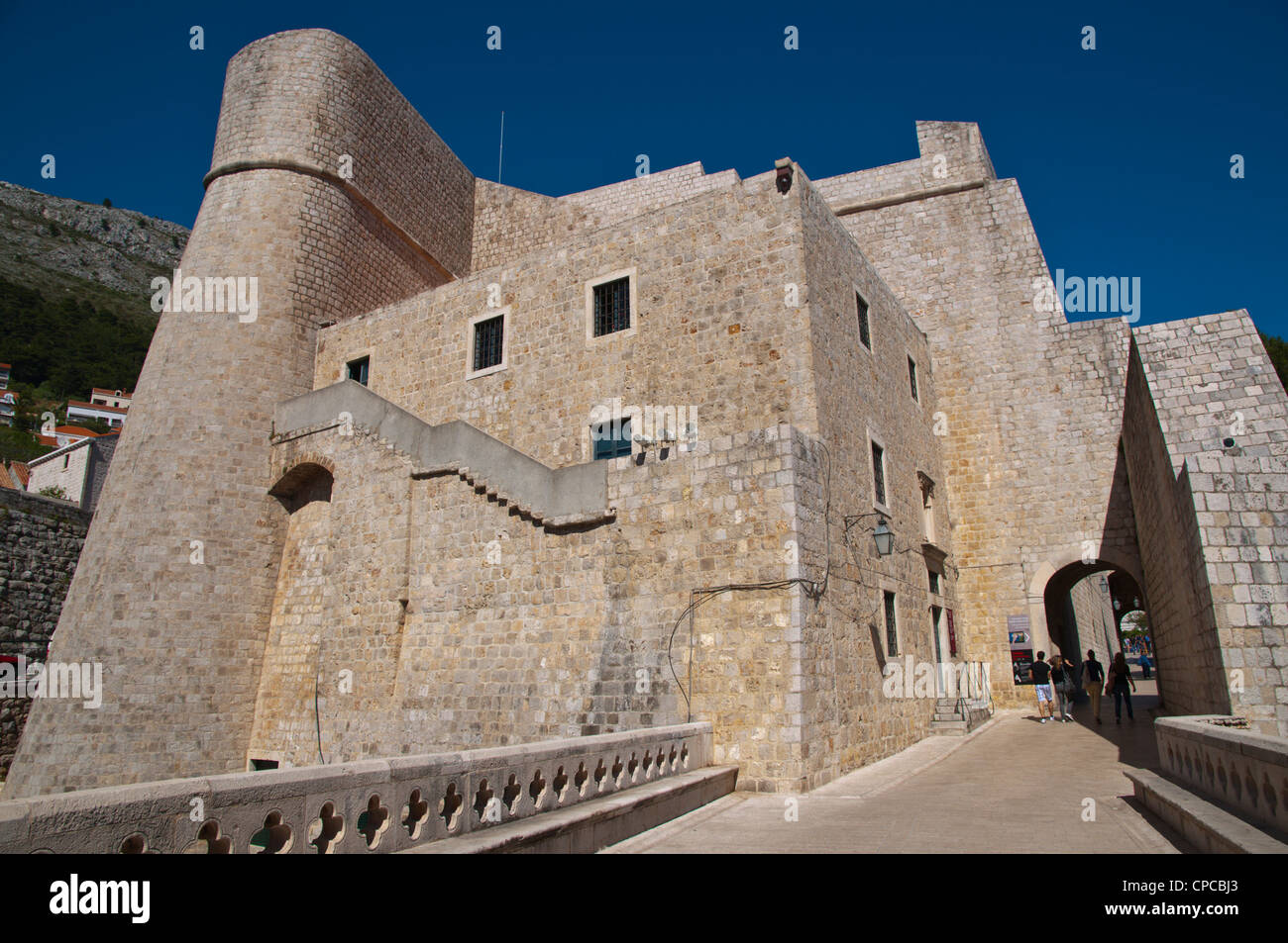 Fortress dubrovnik hi-res stock photography and images - Alamy