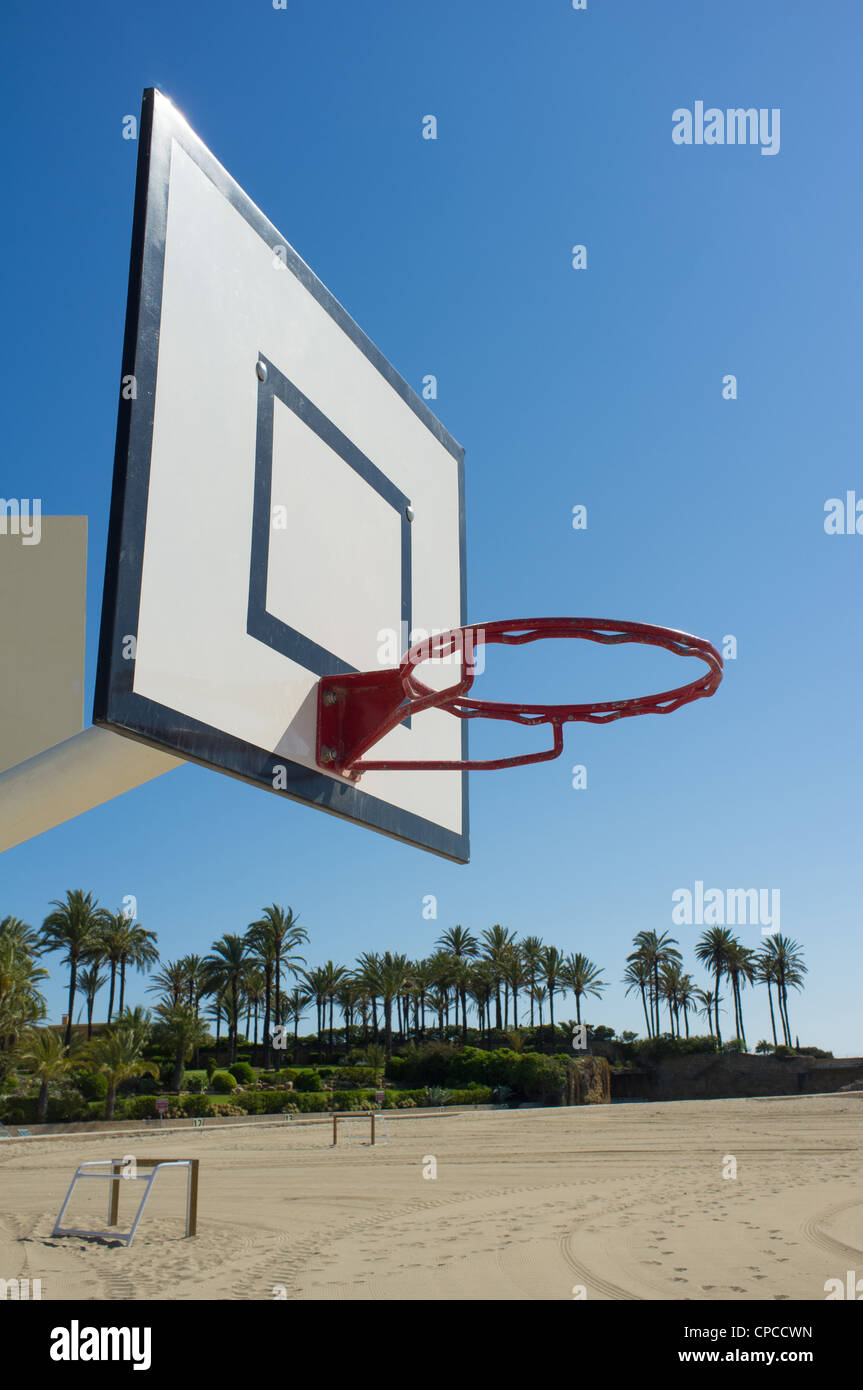 Basketball goal on beach hi-res stock photography and images - Alamy