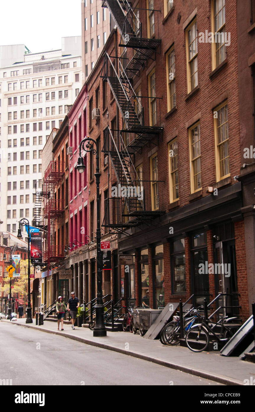 Two story brick buildings hi-res stock photography and images - Alamy