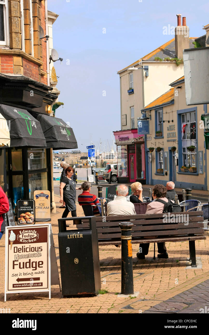 Brixham shops hi-res stock photography and images - Alamy
