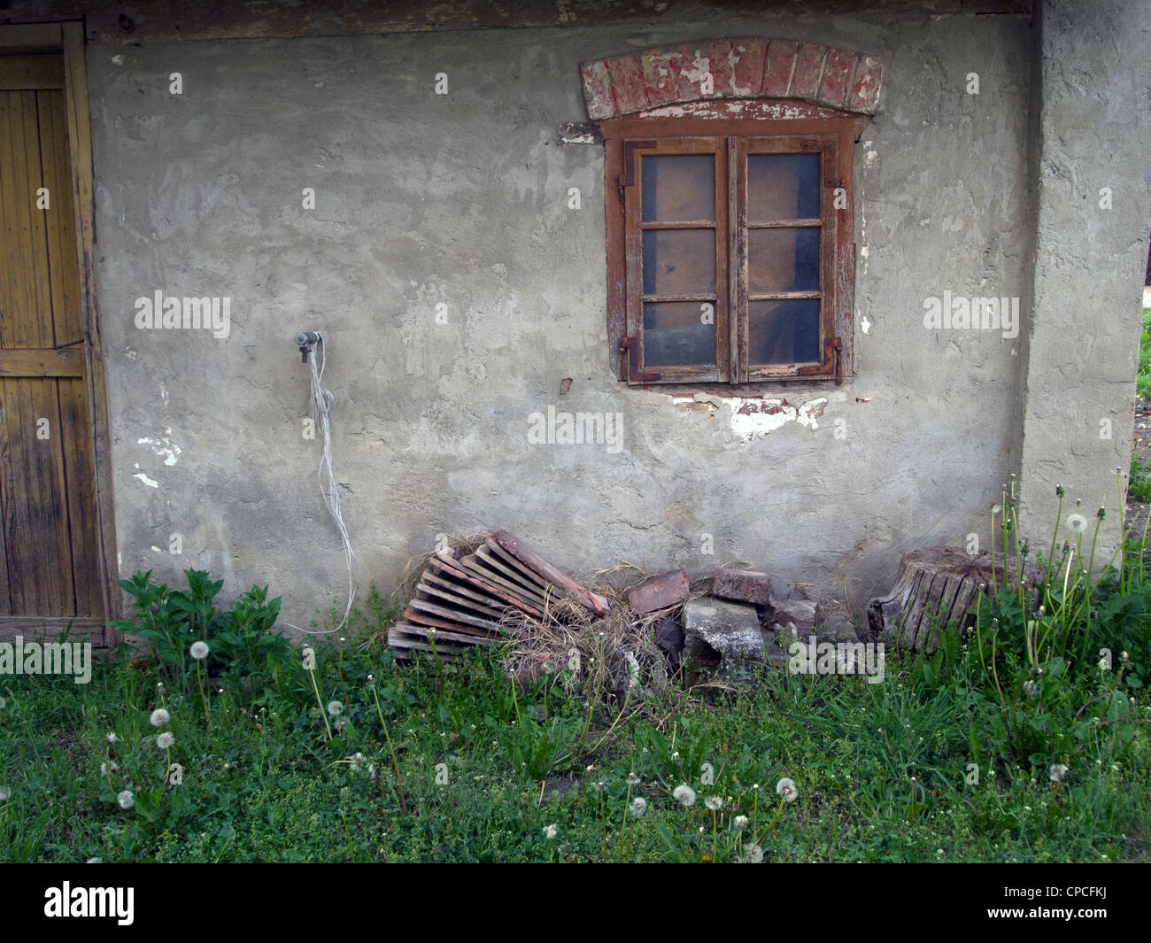 Old house window Stock Photo - Alamy