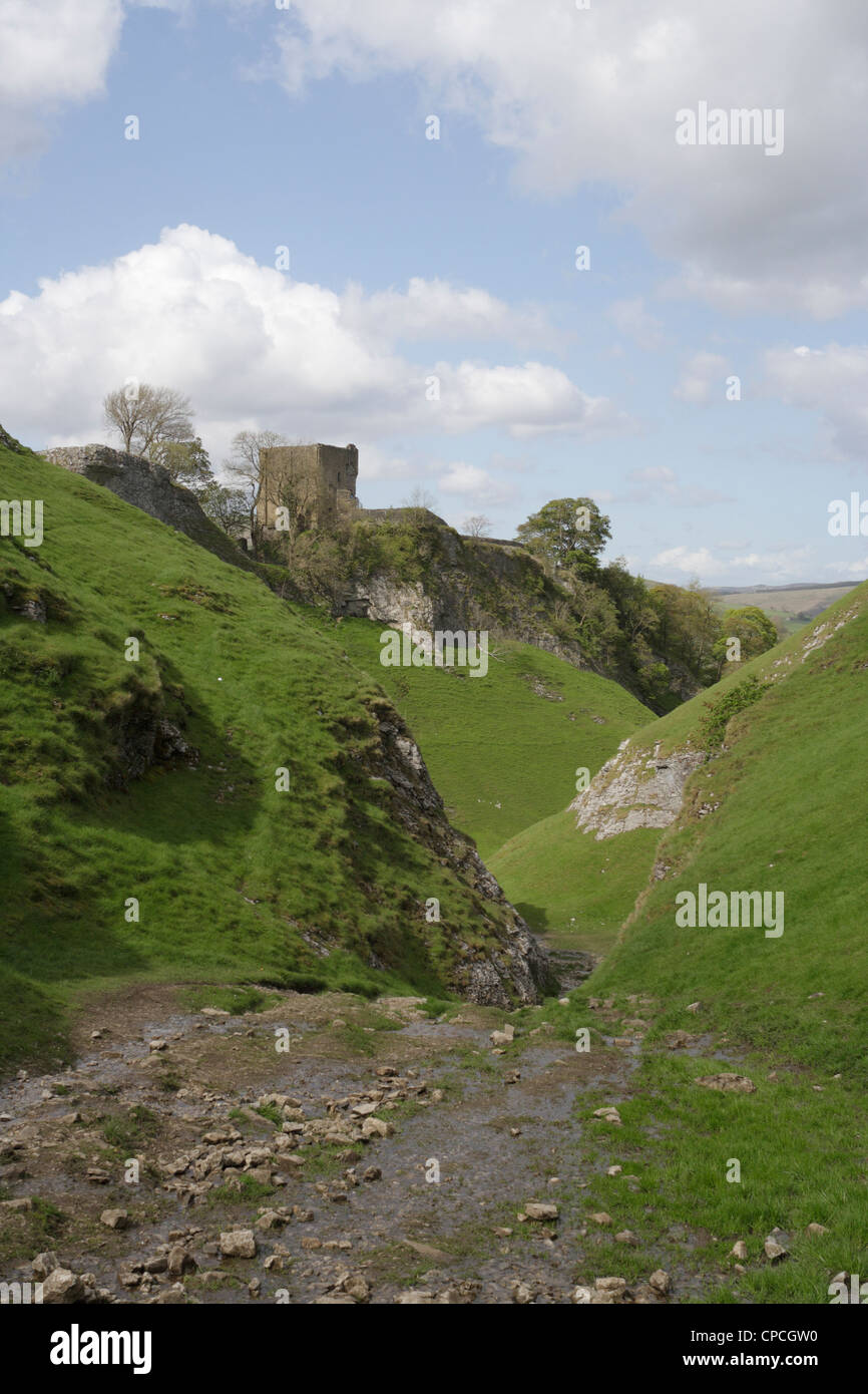Cave dale at castleton in Derbyshire England with Peveril Castle, Peak ...