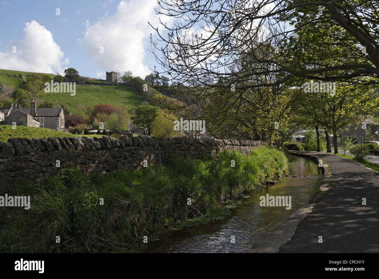 A view of peveril castle on the hill in Castleton in Derbyshire ...