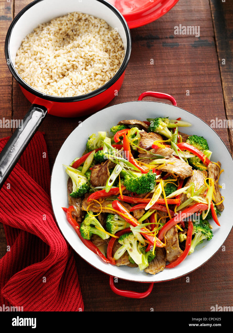 Plate of beef and vegetables with rice Stock Photo - Alamy