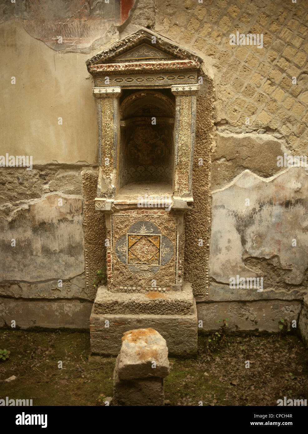 Italy Campania Herculanium Skeleton House decorated sacellum Stock ...