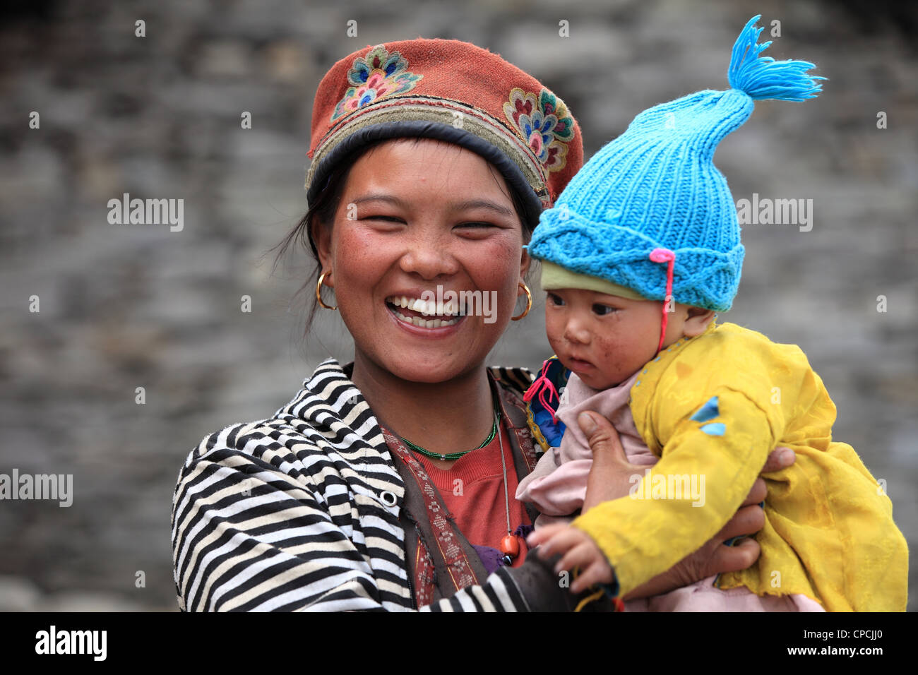 Nepali mother with child - Nepal Stock Photo - Alamy