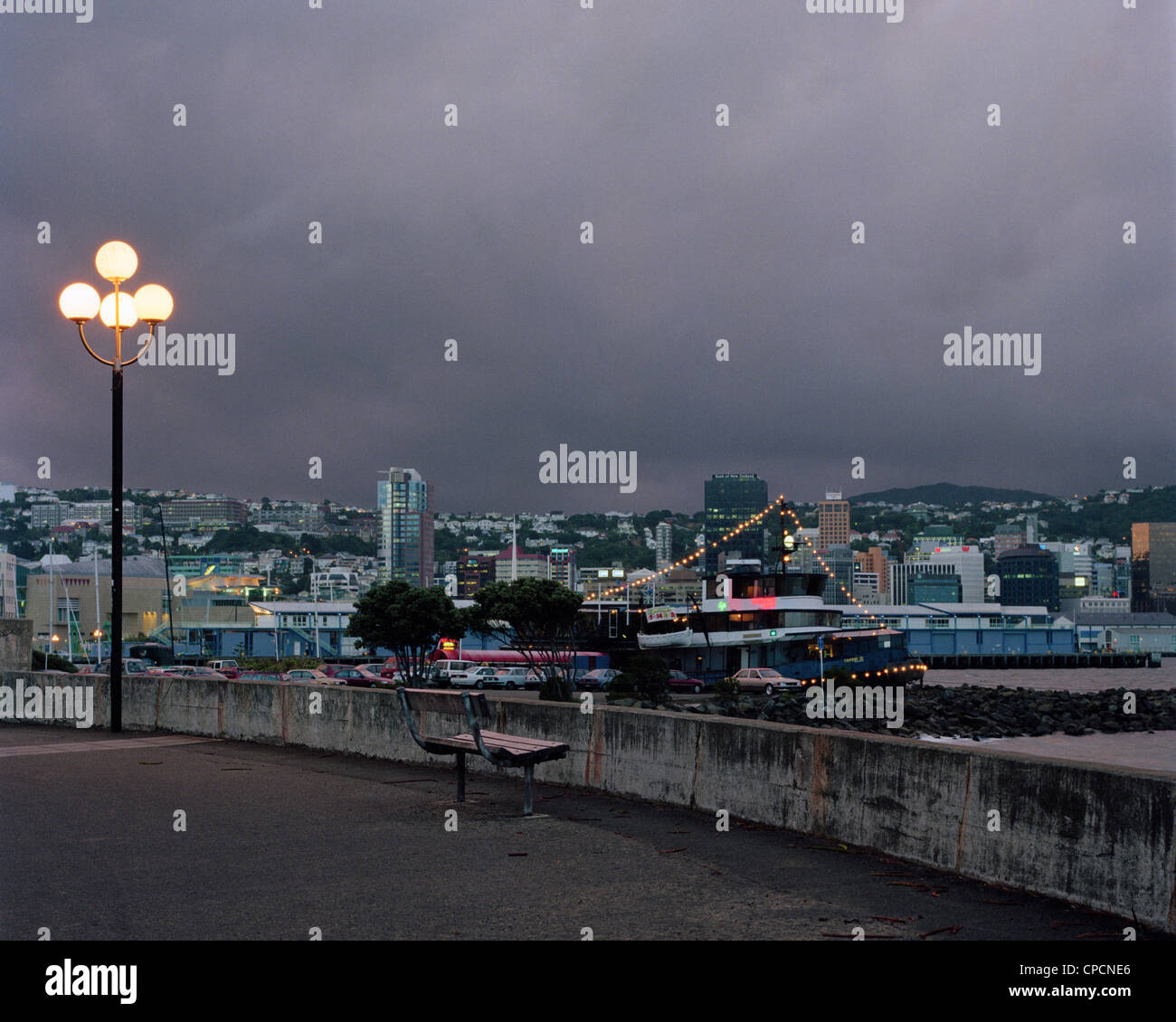Oriental Bay Wellington New Zealand at night Stock Photo - Alamy
