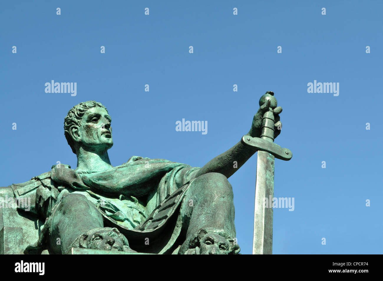 Constantine statue York bronze Yorkshire Roman emperor ruler leader ...