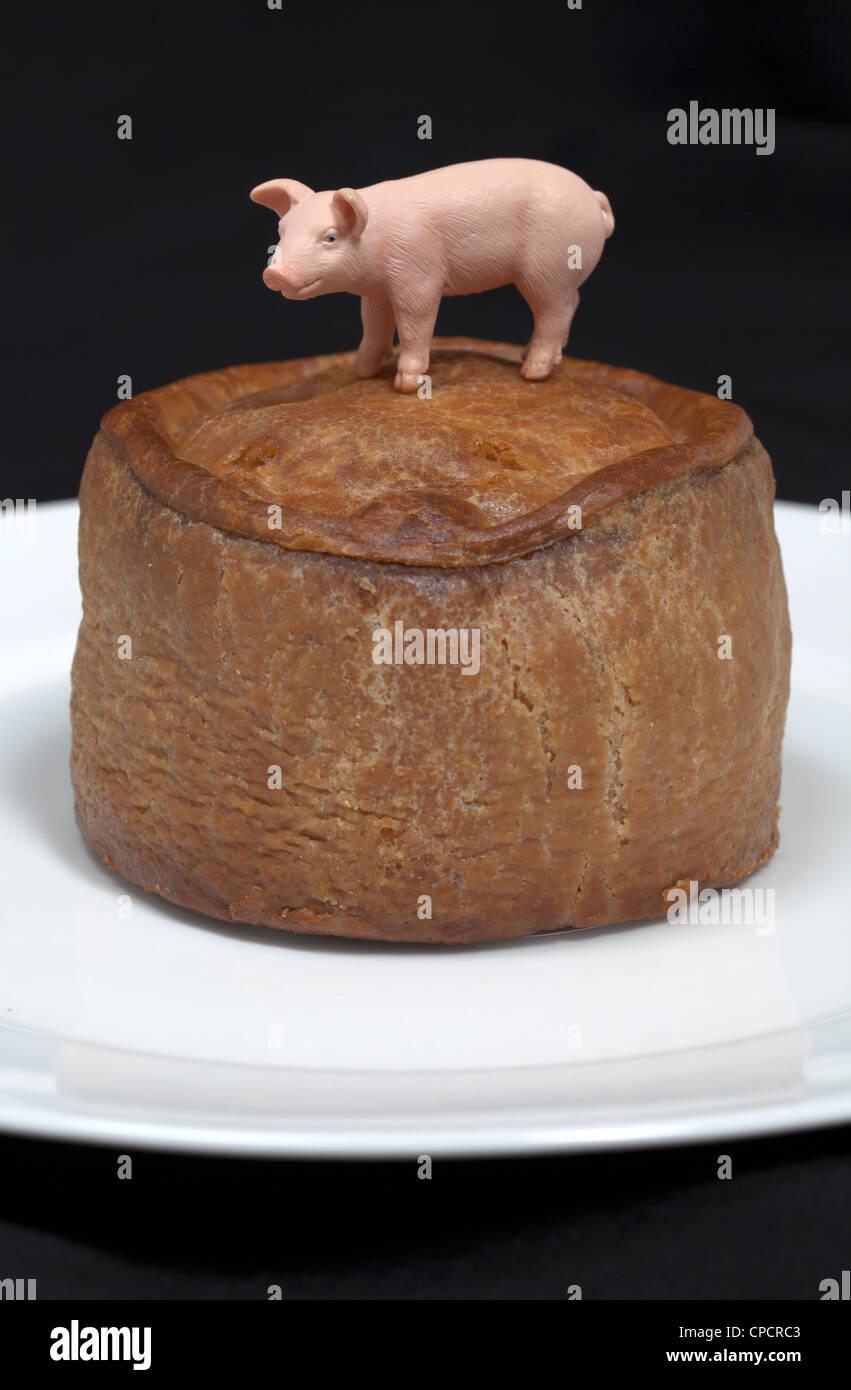 Pork Pie with Pig Stock Photo - Alamy