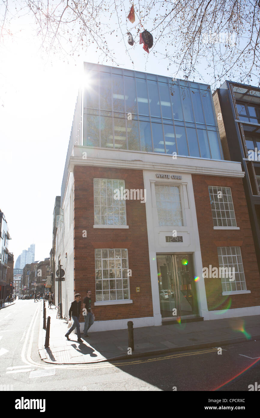 Hoxton Square East London UK Stock Photo - Alamy