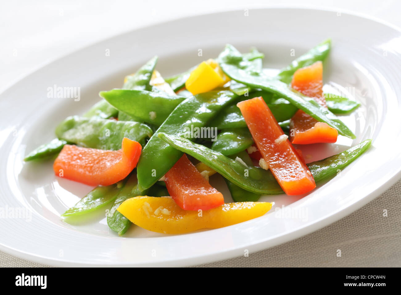 Snow peas hi-res stock photography and images - Alamy