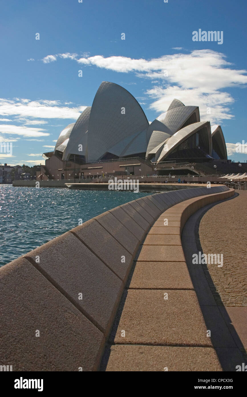 A portrait of the Sydney Opera House with lead in embankment Stock ...