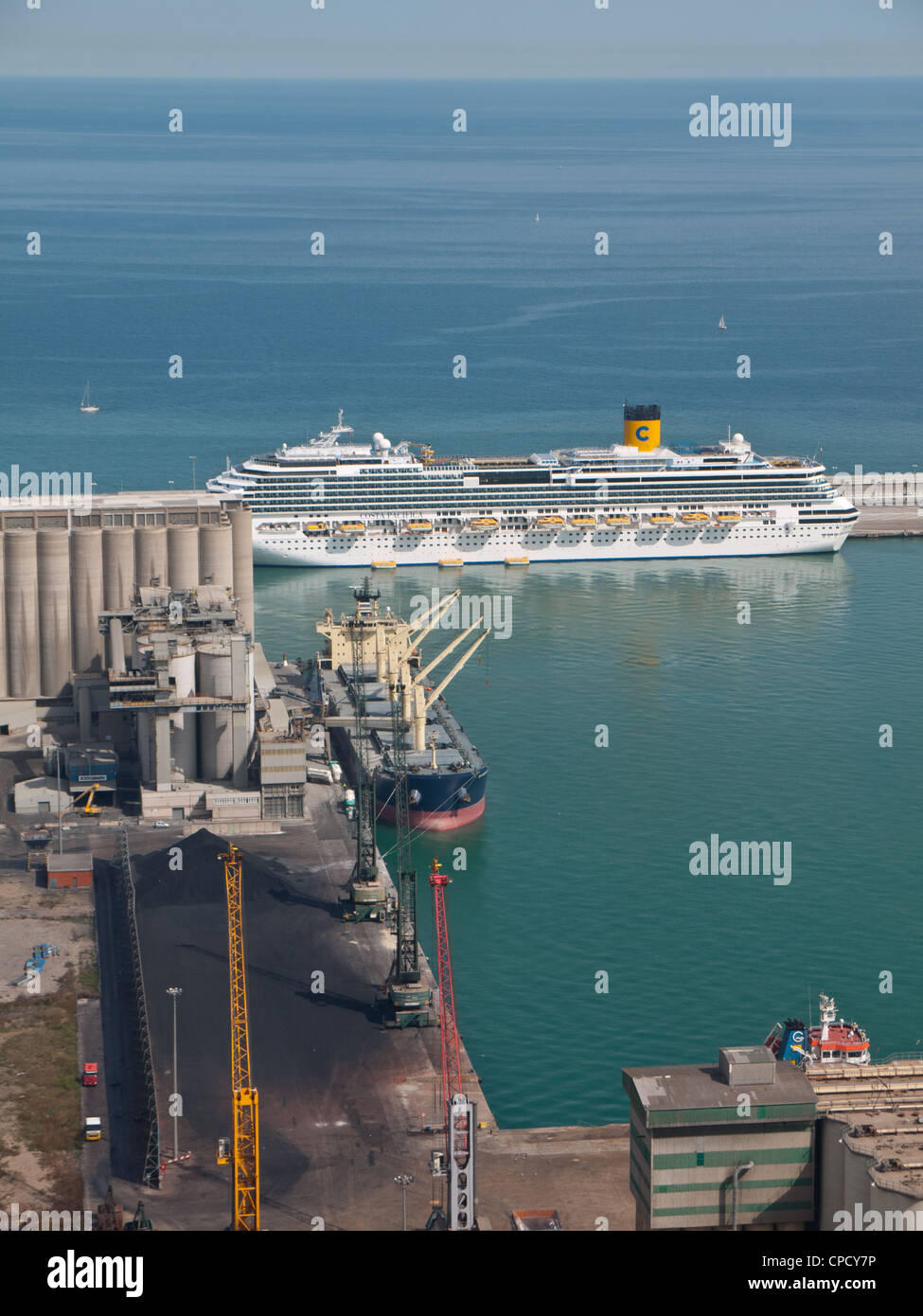 Costa cruise ship at the docks in Barcelona Stock Photo - Alamy
