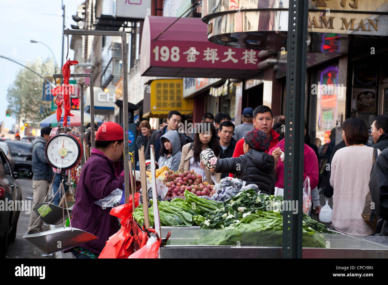 Chinatown nyc street vendor hi-res stock photography and images - Alamy