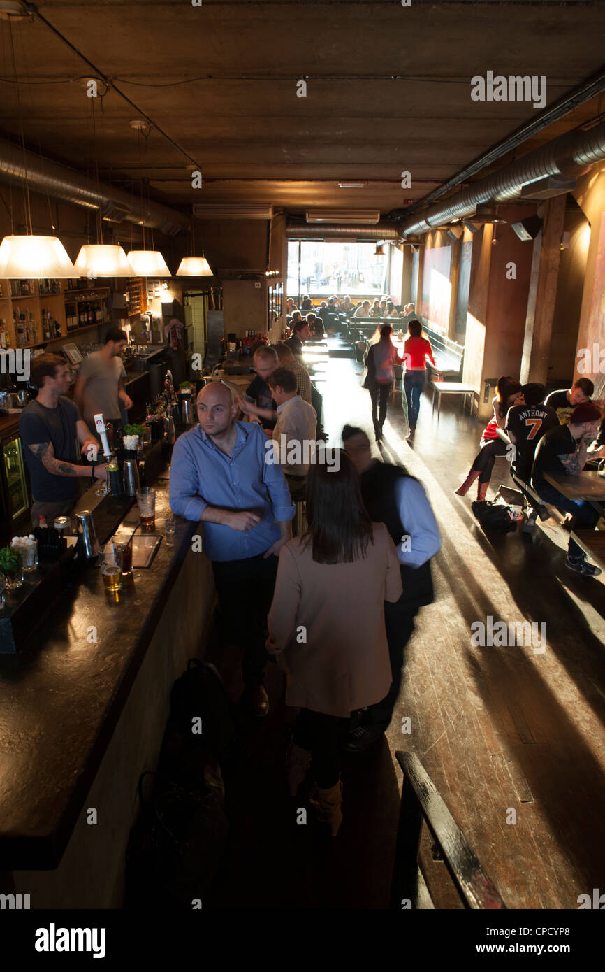 London east end nightlife hi-res stock photography and images - Alamy