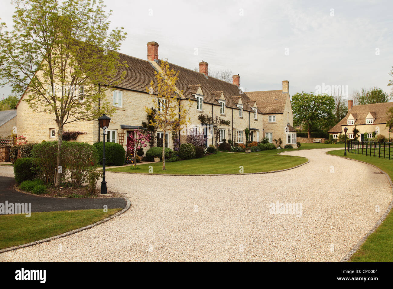 Housing estate uk hi-res stock photography and images - Alamy