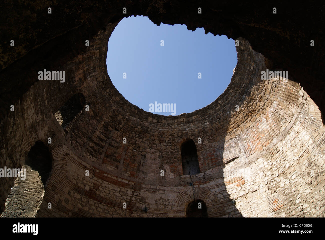Arched stone vestibule hi-res stock photography and images - Alamy
