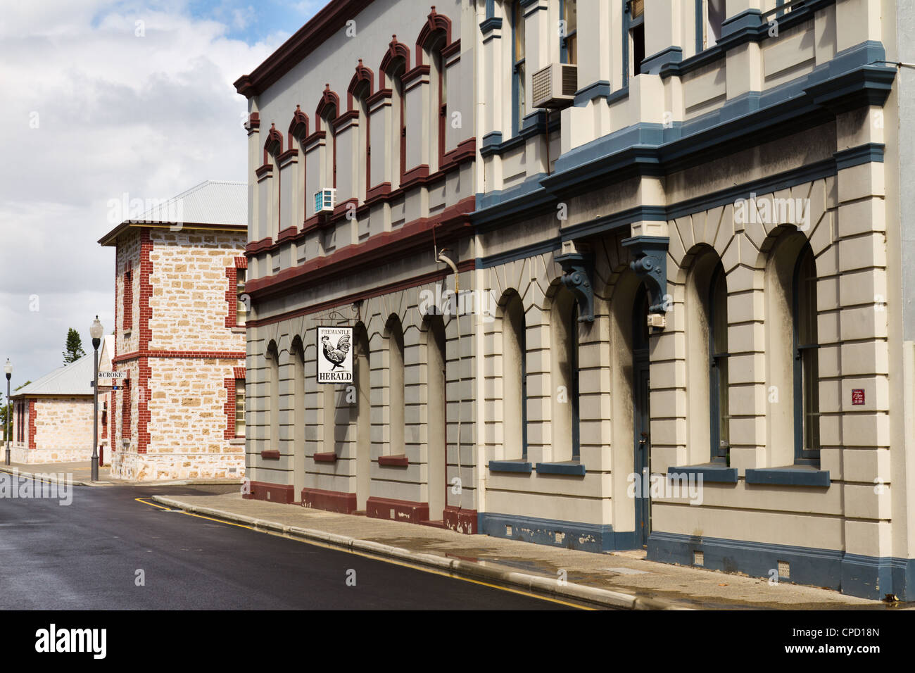 Old building facades hi-res stock photography and images - Alamy
