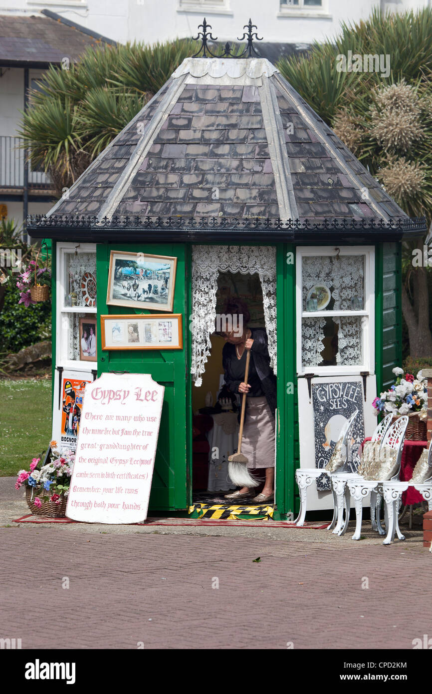Gypsy Lee Fortune Teller Bognor Regis Stock Photo - Alamy