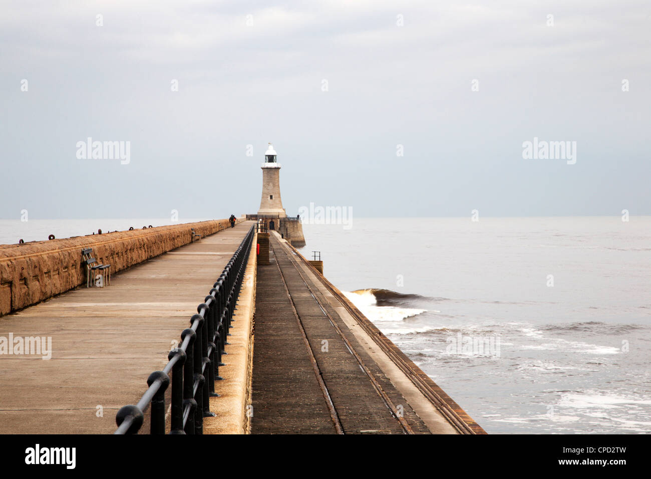 North Pier and Lighthouse, Tynemouth, North Tyneside, Tyne and Wear ...