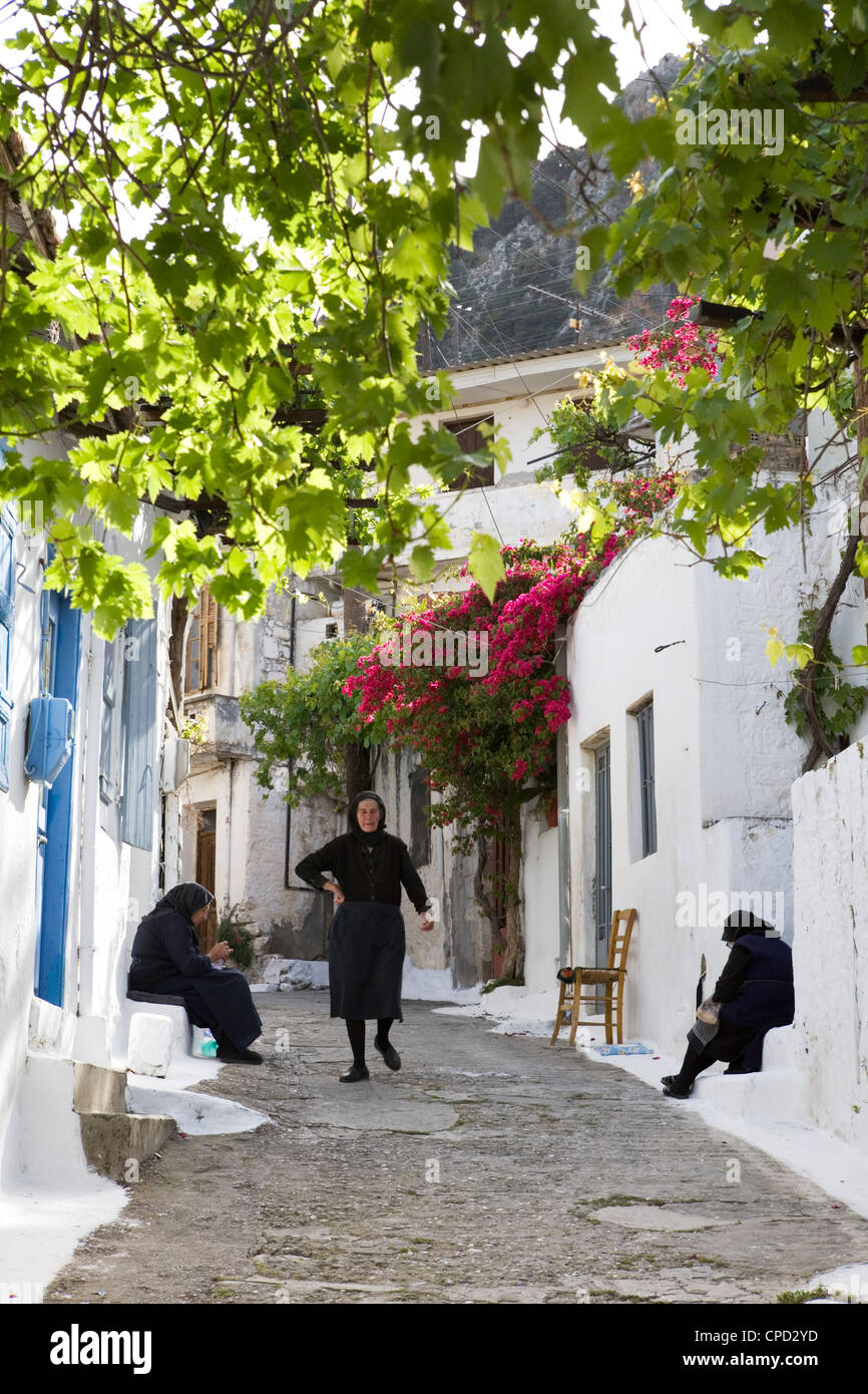 Cretan street scene, Kritsa, Lasithi region, Crete, Greek Islands ...