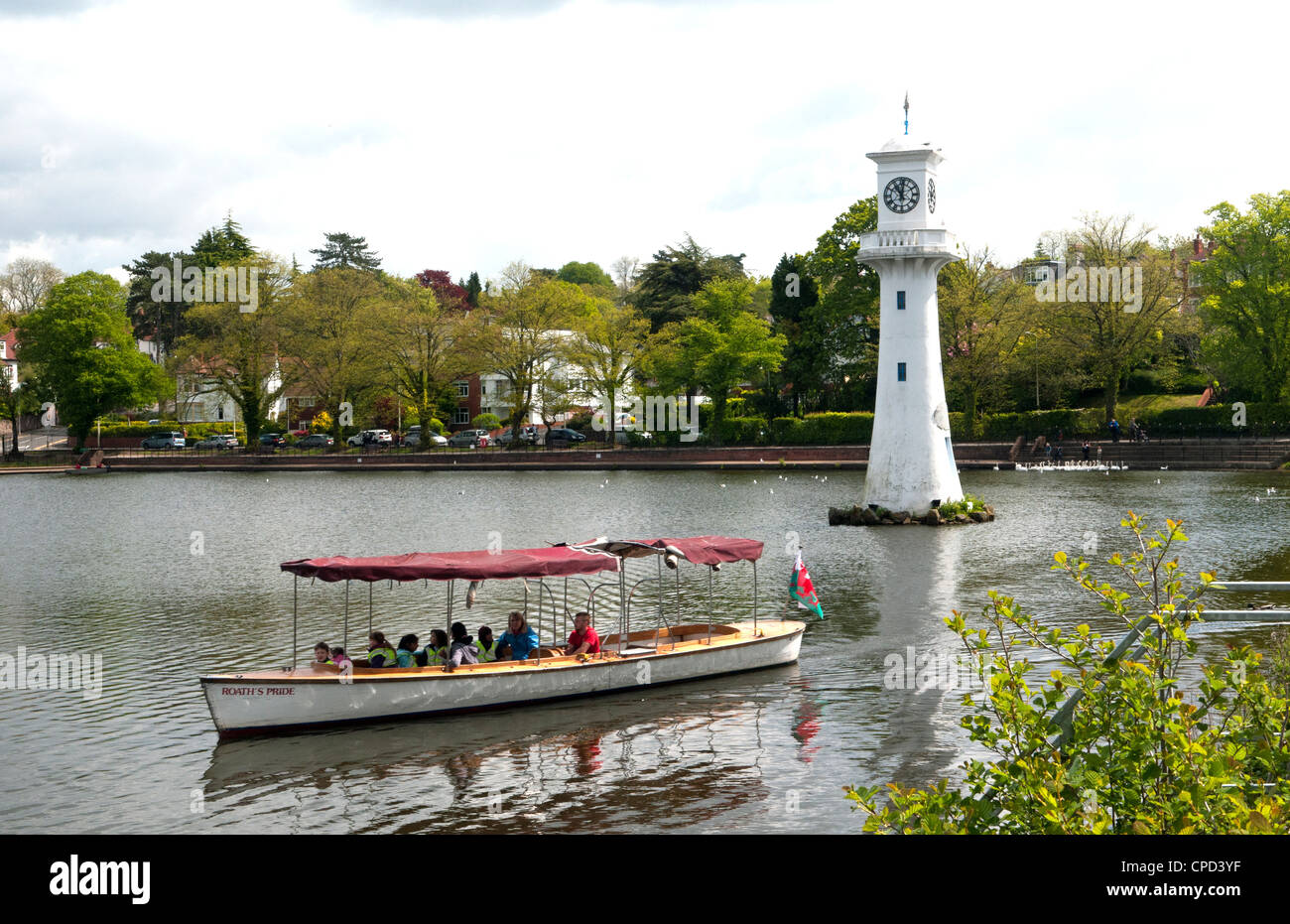 Roath park lake hi-res stock photography and images - Alamy