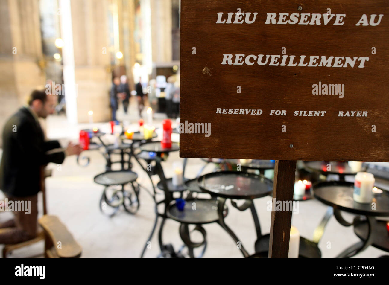 Paris prayer hi-res stock photography and images - Alamy
