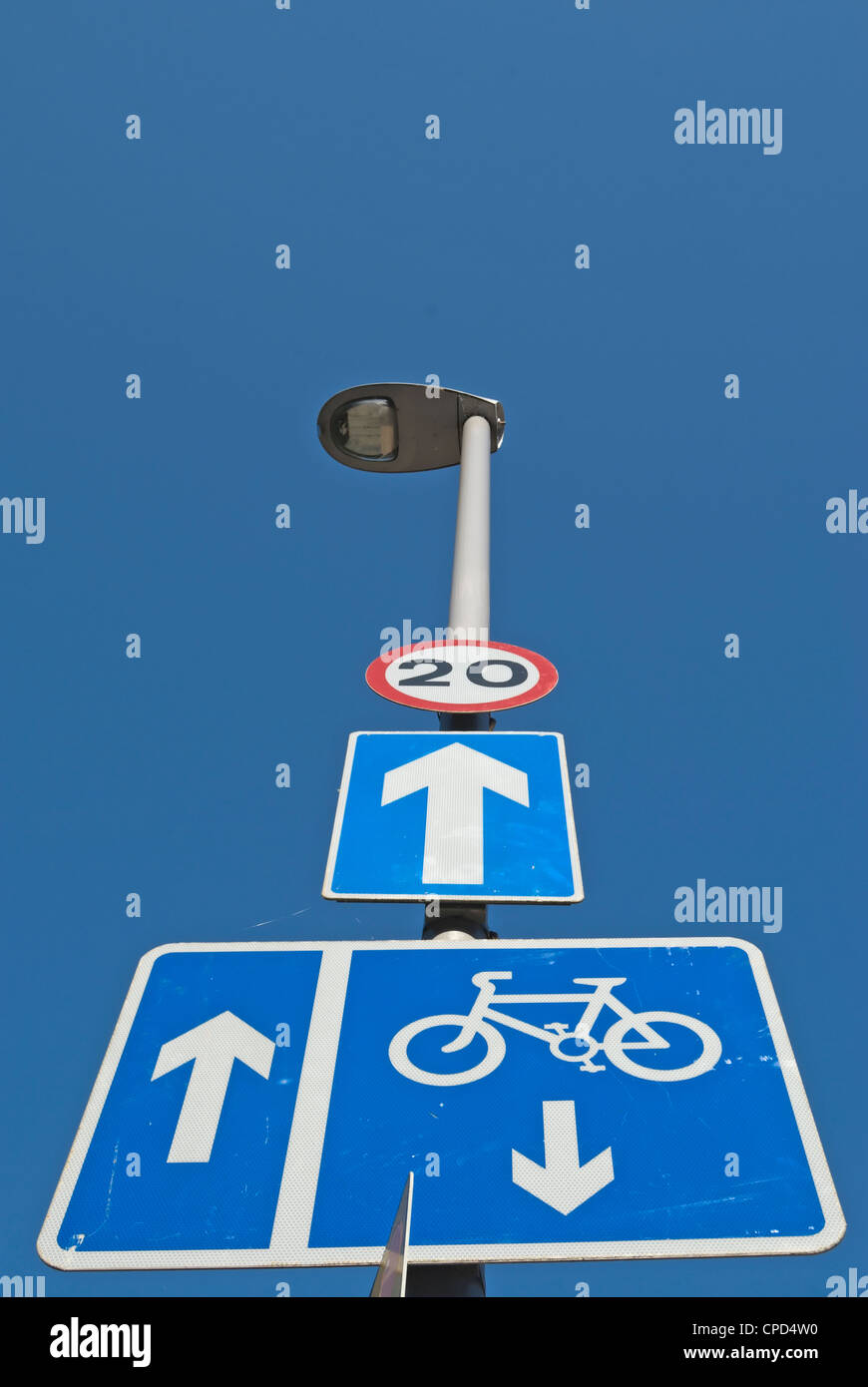 Contraflow hi-res stock photography and images - Alamy