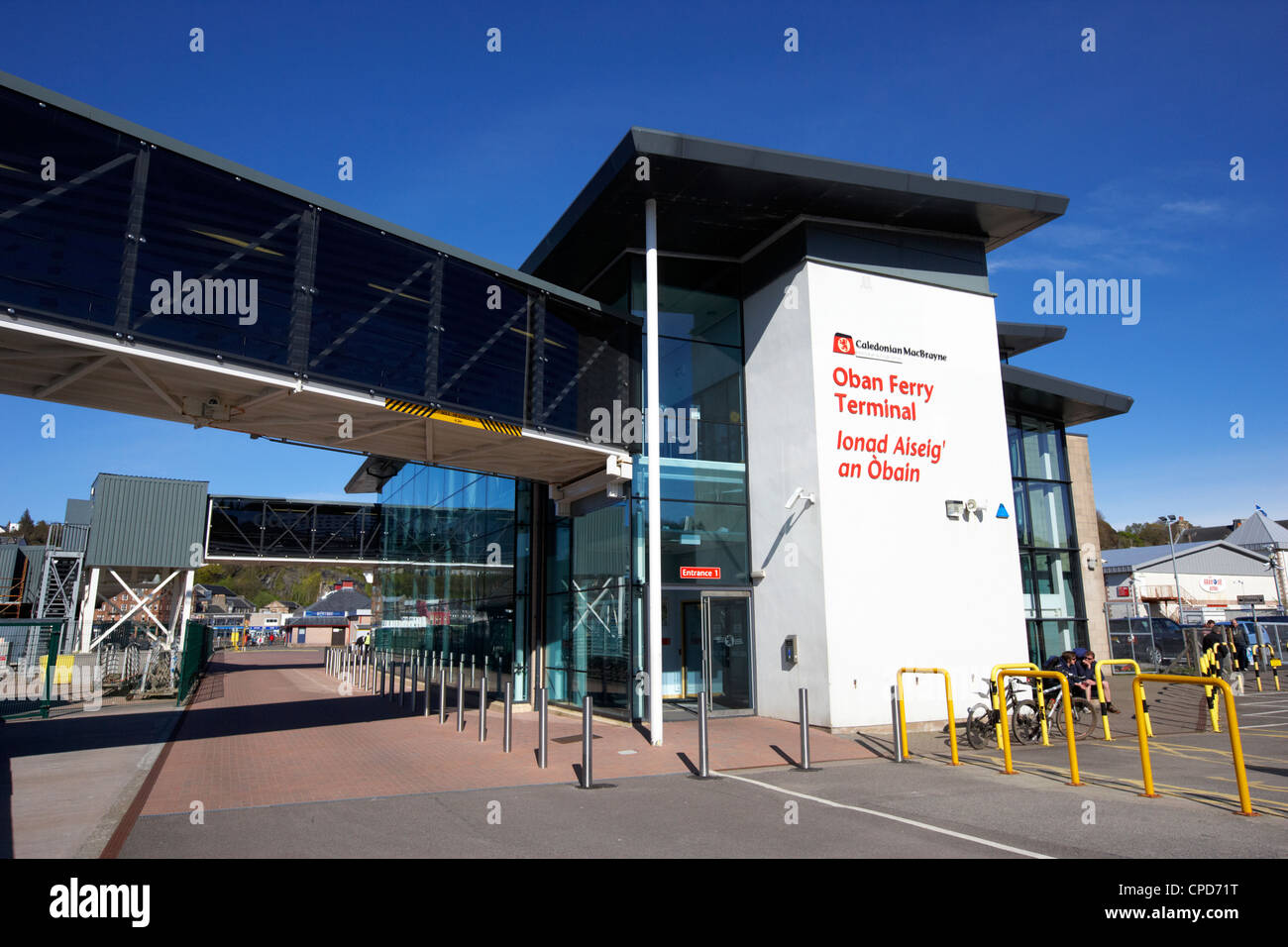 Oban ferry terminal hi-res stock photography and images - Alamy