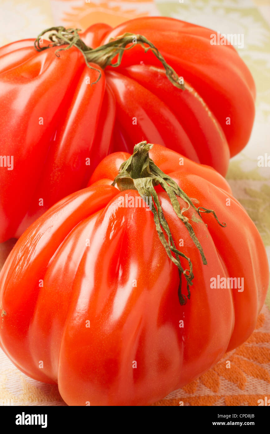 Multi colored tomatoes hi-res stock photography and images - Alamy