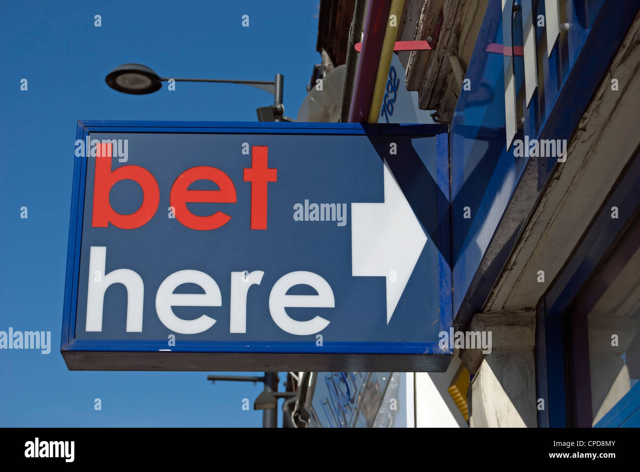 East sheen shops hi-res stock photography and images - Alamy