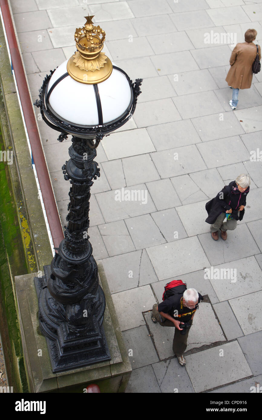 Looking down from a bridge hi-res stock photography and images - Alamy