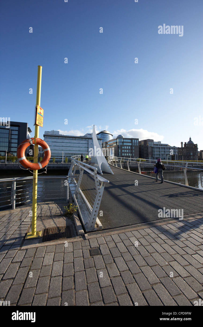 The tradeston bridge pedestrian bridge over the river clyde to the ...