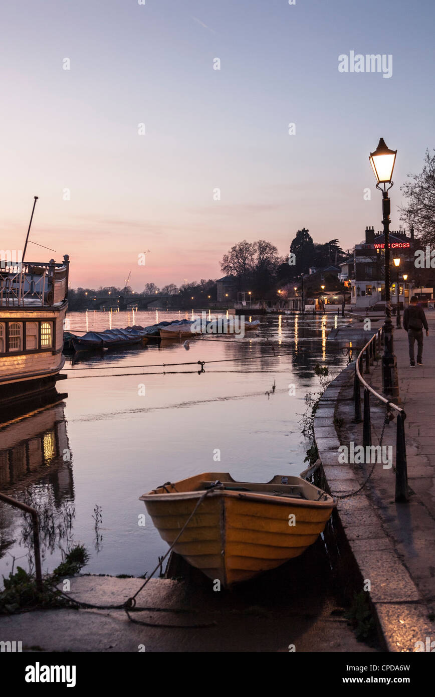 Richmond Upon Thames ,The riverside at night Stock Photo - Alamy