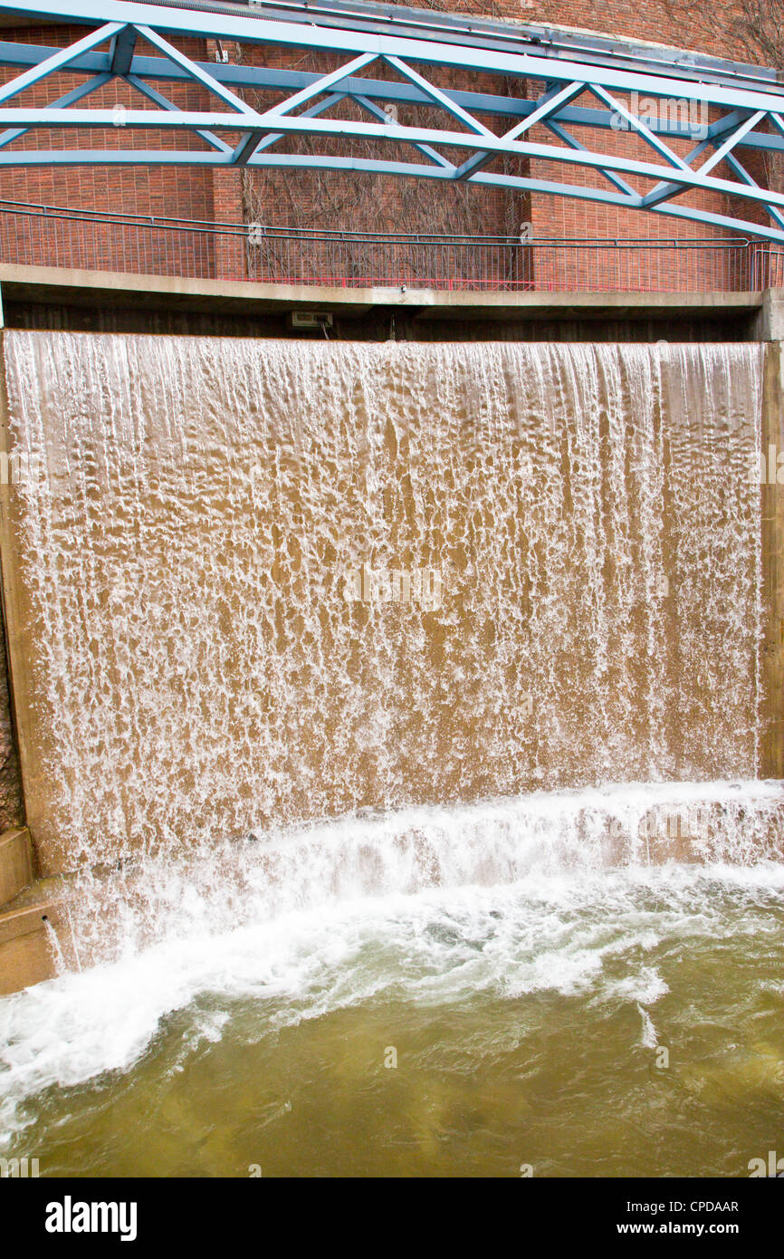 Concrete chute hi-res stock photography and images - Alamy