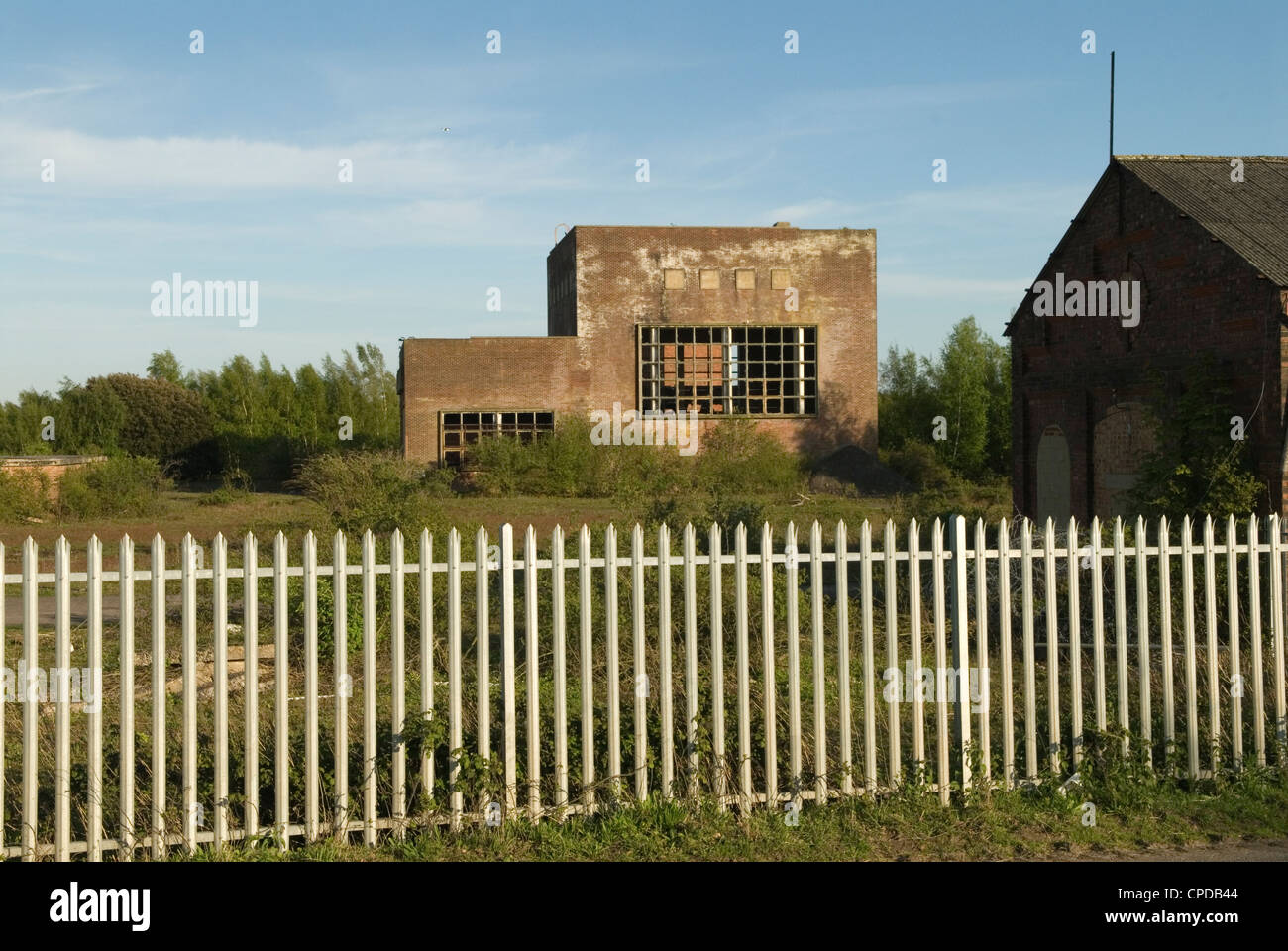 Abandoned colliery hi-res stock photography and images - Alamy