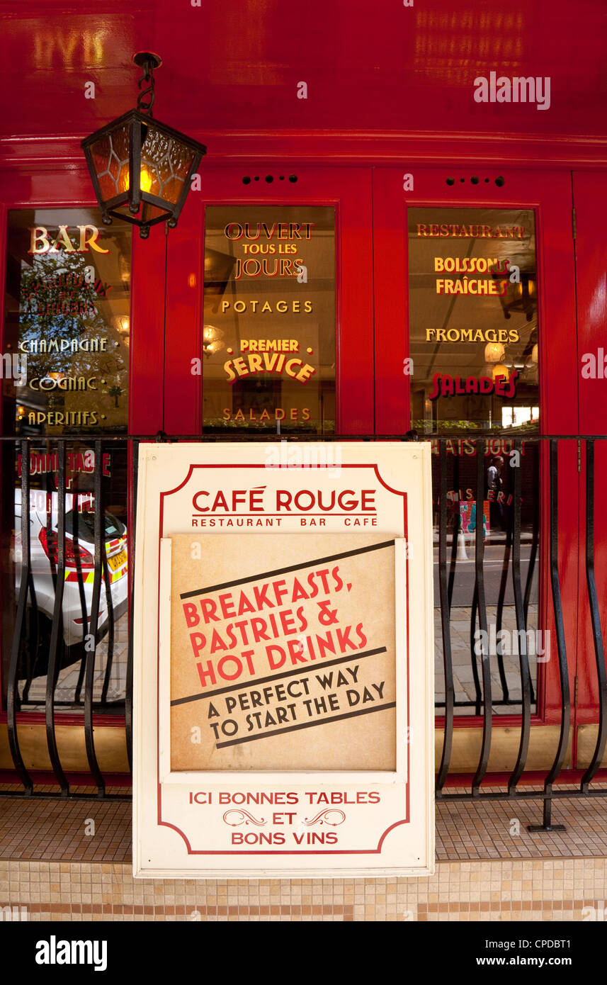 Cafe rouge hi-res stock photography and images - Alamy