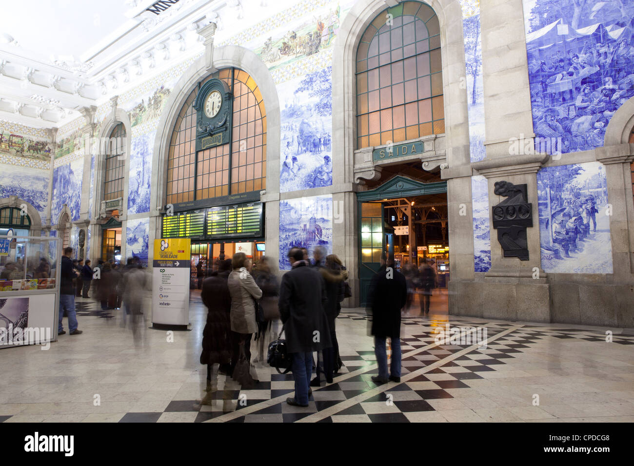 Portuguese people hi-res stock photography and images - Alamy