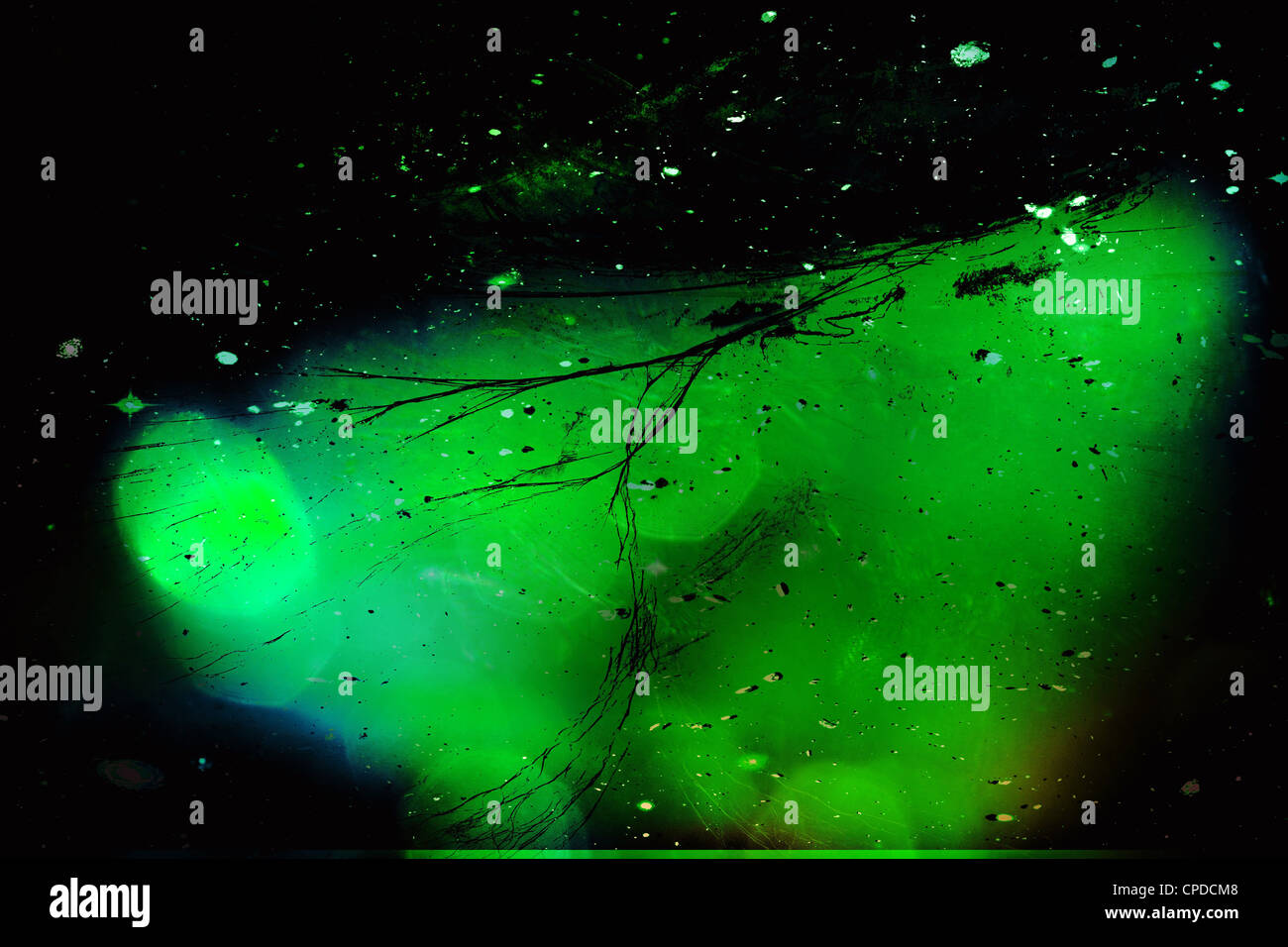 Green space alien hi-res stock photography and images - Alamy