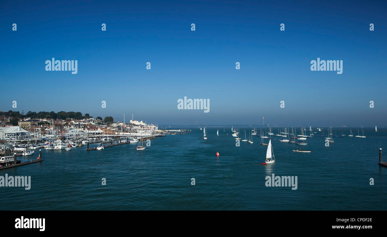 Harbour entrance to Cowes, Isle of Wight, England, United Kingdom ...