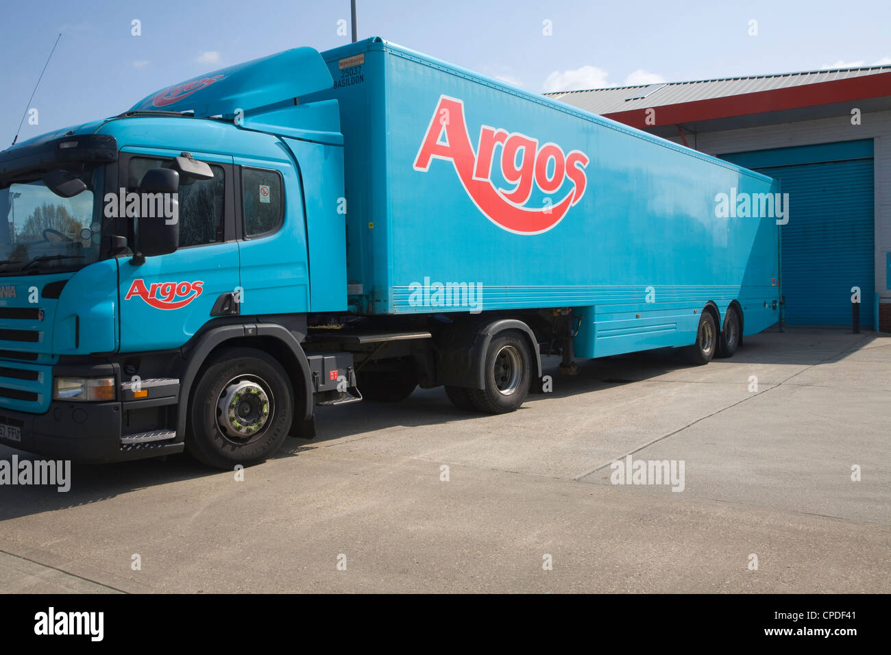 Argos delivery HGV lorry vehicle trailer UK Stock Photo - Alamy