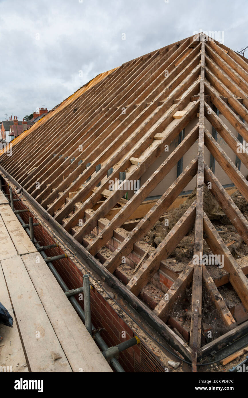 Retiling roof hi-res stock photography and images - Alamy