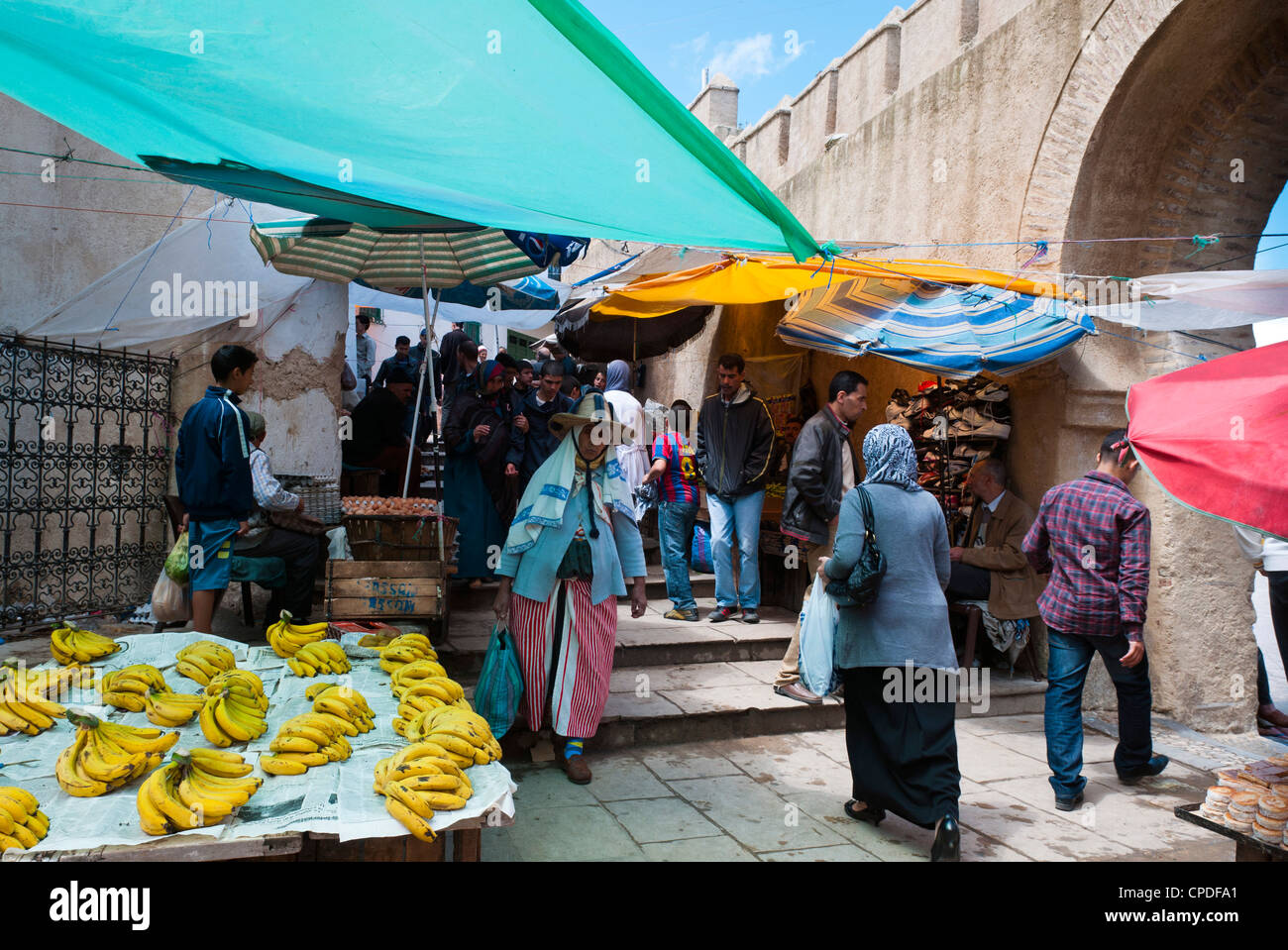 Street market, Medina, Tetouan, UNESCO World Heritage Site, Morocco ...